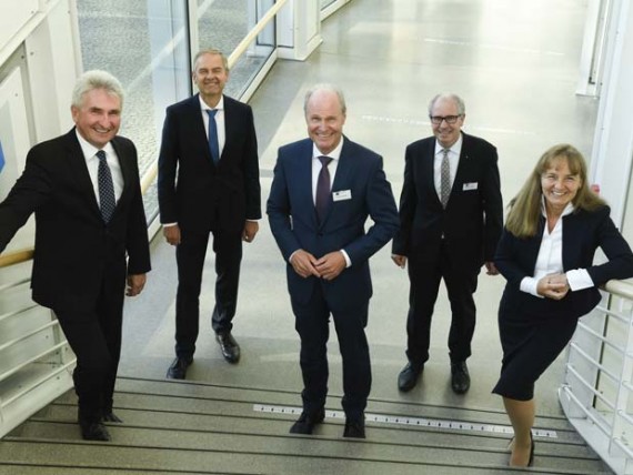 Thomas Niehoff als IHK-Hauptgeschäftsführer verabschiedet - https://owl ...